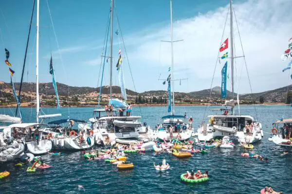 Sailing Trip Packing List: A Complete List of Sailing Essentials - The ...